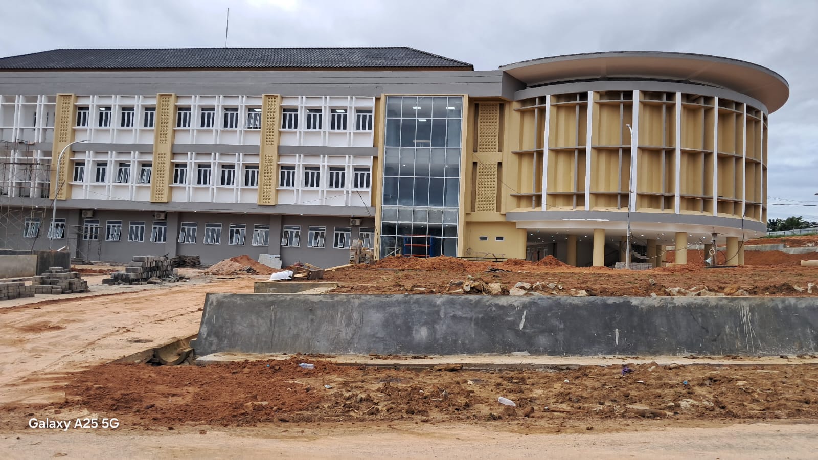 Sudah Lewat Sebulan dari Batas Waktu, PPK Semestinya Putus Kontrak ...