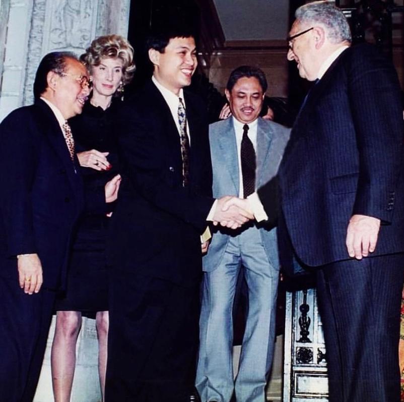 Berkantor di Markas Besar PBB New York. Wartawan Senior Aat Surya ...